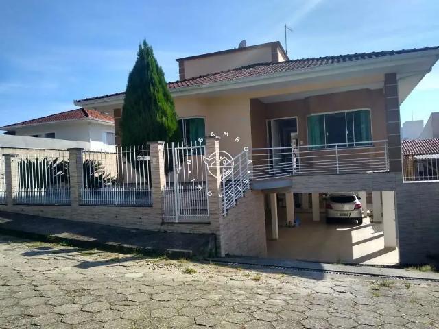 Casa / Sobrado para Venda em Santo Amaro da Imperatriz/SC Centro 3 Quartos