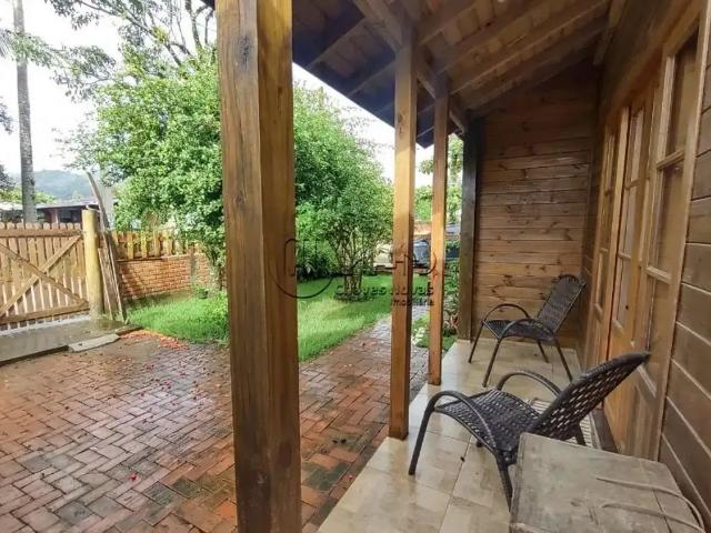Casa / Sobrado para Venda em Santo Amaro da Imperatriz/SC Braço São João 6 Quartos