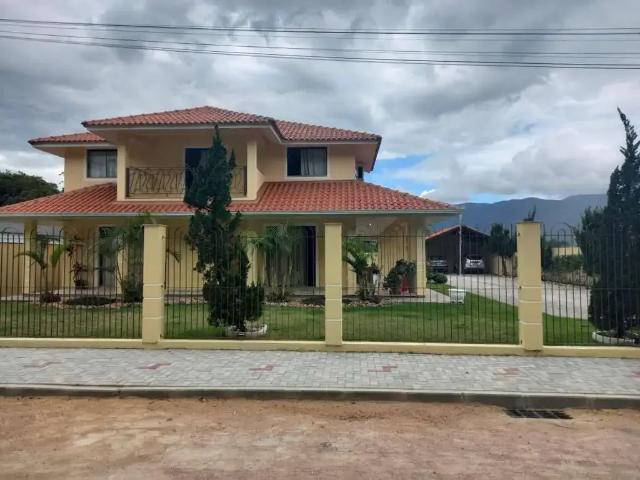 Casa / Sobrado para Venda em Santo Amaro da Imperatriz/SC Sul do Rio 4 Quartos