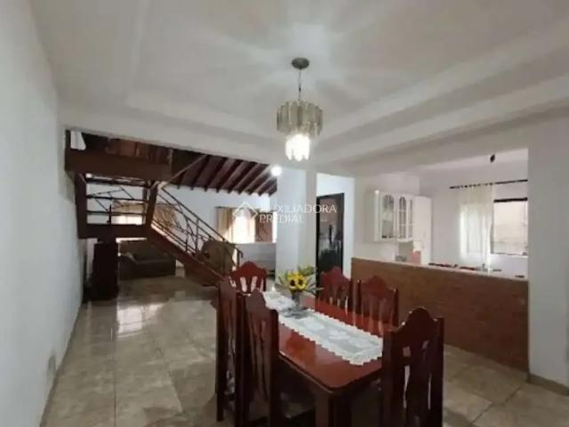 Casa / Sobrado para Venda em Santo André/SP Condomínio Maracanã 3 Quartos