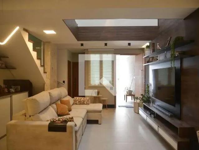 Casa / Sobrado para Venda em Santo André/SP Jardim 4 Quartos