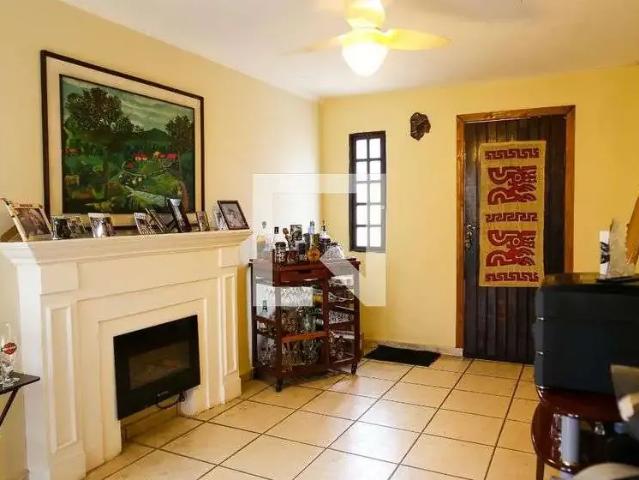 Casa / Sobrado para Venda em Santo André/SP Jardim 4 Quartos