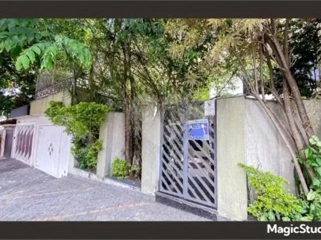 Casa / Sobrado para Venda em Santo André/SP Jardim 5 Quartos