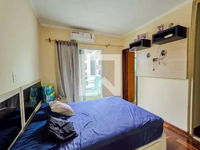 Casa / Sobrado para Venda em Santo André/SP Jardim 3 Quartos