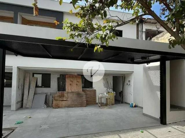 Casa / Sobrado para Venda em Santo André/SP Jardim 3 Quartos