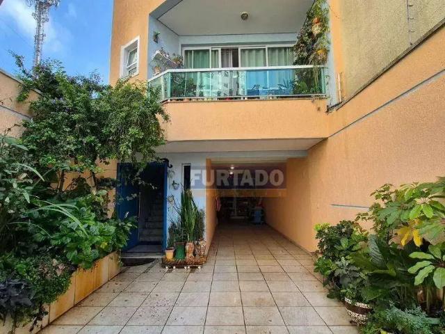 Casa / Sobrado para Venda em Santo André/SP Jardim 3 Quartos
