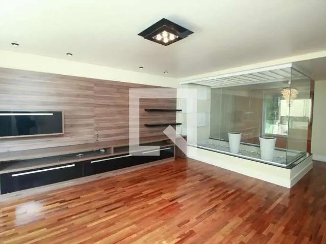 Casa / Sobrado para Venda em Santo André/SP Jardim 3 Quartos