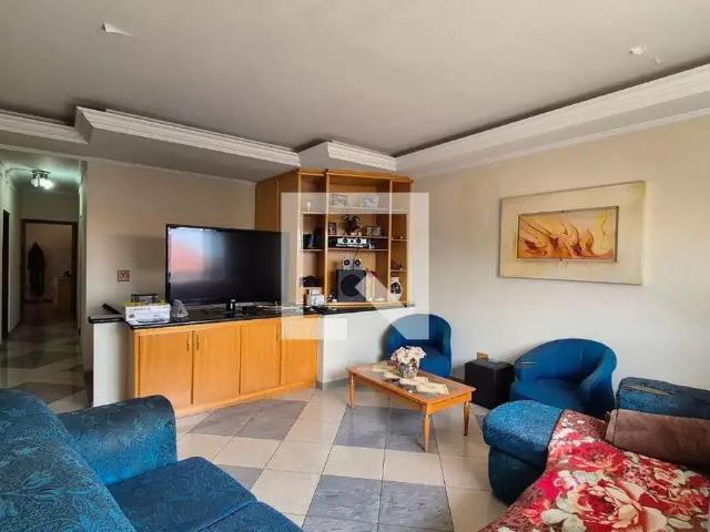 Casa / Sobrado para Venda em Santo André/SP Jardim Santo Alberto 6 Quartos