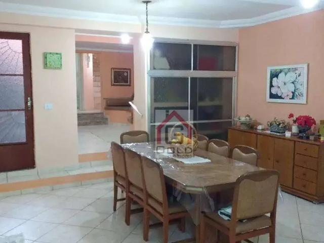Casa / Sobrado para Venda em Santo André/SP Parque Capuava 4 Quartos