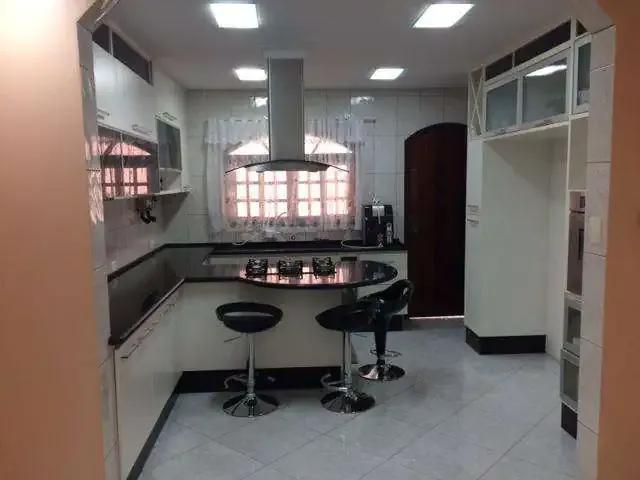 Casa / Sobrado para Venda em Santo André/SP Parque das Nações 4 Quartos