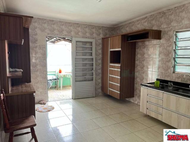 Casa / Sobrado para Venda em Santo André/SP Parque Gerassi 4 Quartos