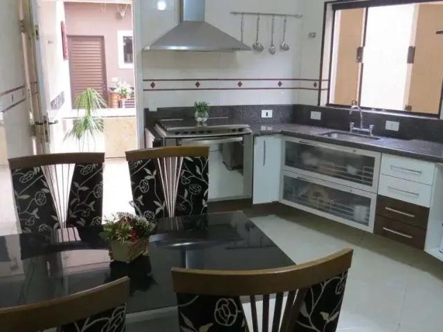 Casa / Sobrado para Venda em Santo André/SP Parque Jaçatuba 3 Quartos