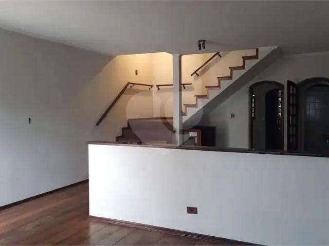 Casa / Sobrado para Venda em Santo André/SP Parque Jaçatuba 3 Quartos