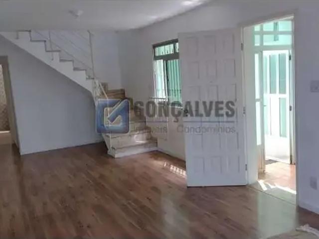 Casa / Sobrado para Venda em Santo André/SP Parque Jaçatuba 3 Quartos