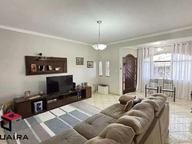 Casa / Sobrado para Venda em Santo André/SP Parque Jaçatuba 3 Quartos