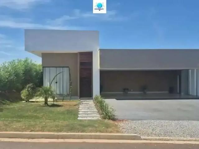 Casa / Sobrado para Venda em Santo Antônio de Goiás/GO Setor Central 4 Quartos