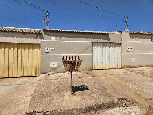 Casa / Sobrado para Venda em Santo Antônio do Descoberto/GO Vila Raio de Luz 2 Quartos