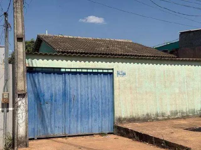Casa / Sobrado para Venda em Santo Antônio do Descoberto/GO Vila Raio de Luz 2 Quartos