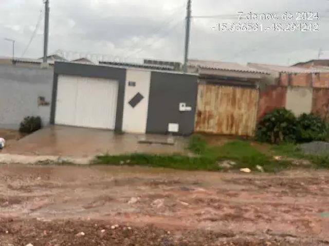 Casa / Sobrado para Venda em Santo Antônio do Descoberto/GO Parque Santo Antônio 2 Quartos