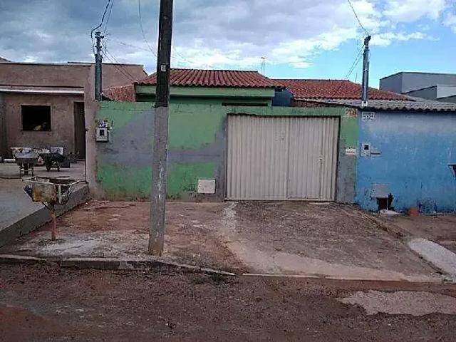 Casa / Sobrado para Venda em Santo Antônio do Descoberto/GO Parque Santo Antônio 2 Quartos