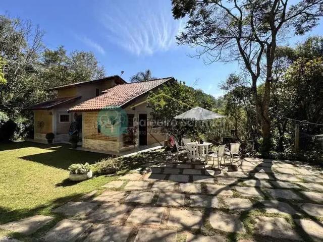 Casa / Sobrado para Venda em Santo Antônio do Pinhal/SP Centro 6 Quartos