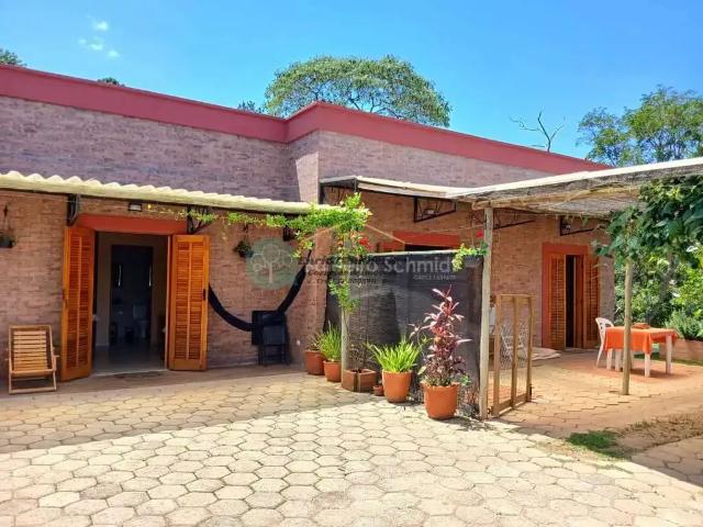 Casa / Sobrado para Venda em Santo Antônio do Pinhal/SP Centro 2 Quartos