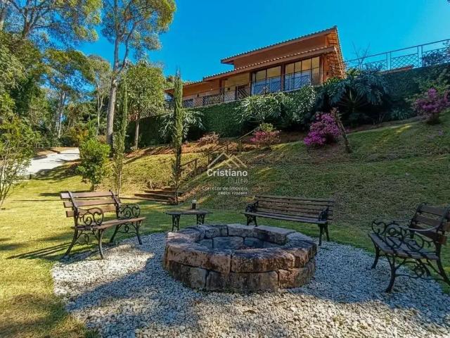 Casa / Sobrado para Venda em Santo Antônio do Pinhal/SP Centro 3 Quartos