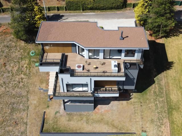 Casa / Sobrado para Venda em Santo Antônio do Pinhal/SP Rio Preto 3 Quartos