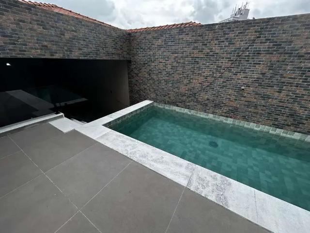 Casa / Sobrado para Venda em Santos/SP Aparecida 3 Quartos