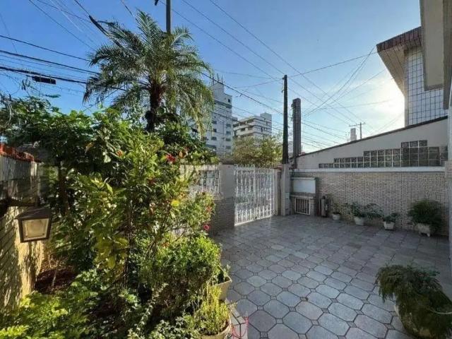 Casa / Sobrado para Venda em Santos/SP Aparecida 2 Quartos