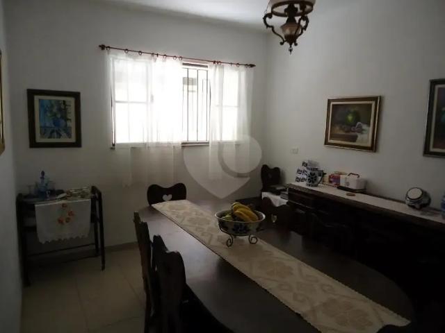 Casa / Sobrado para Venda em Santos/SP Aparecida 4 Quartos