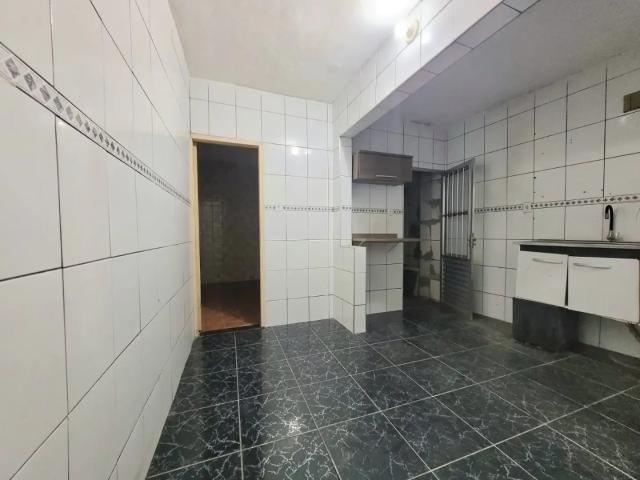 Casa / Sobrado para Venda em Santos/SP Areia Branca 2 Quartos