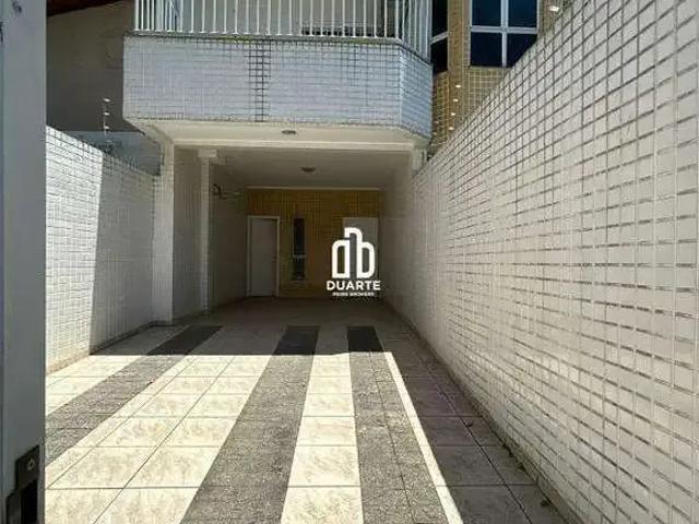 Casa / Sobrado para Venda em Santos/SP Boqueirão 5 Quartos