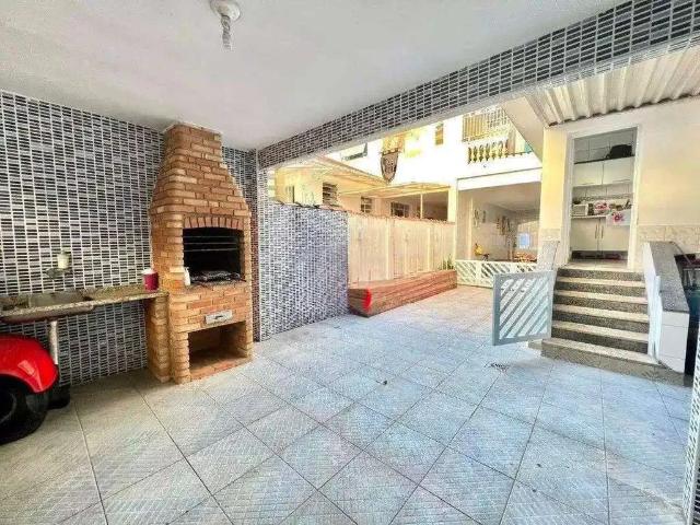 Casa / Sobrado para Venda em Santos/SP Campo Grande 3 Quartos