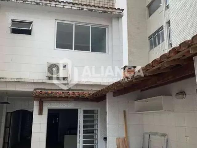Casa / Sobrado para Venda em Santos/SP Embaré 3 Quartos