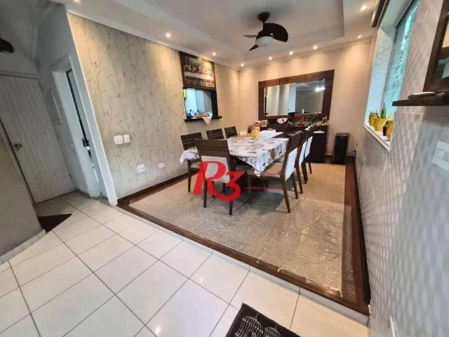 Casa / Sobrado para Venda em Santos/SP Embaré 3 Quartos