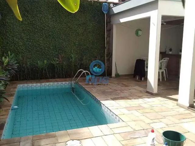 Casa / Sobrado para Venda em Santos/SP Embaré 3 Quartos