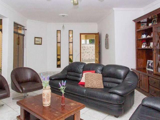 Casa / Sobrado para Venda em Santos/SP Embaré 3 Quartos