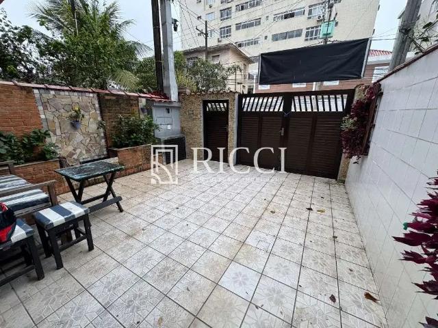 Casa / Sobrado para Venda em Santos/SP Embaré 3 Quartos