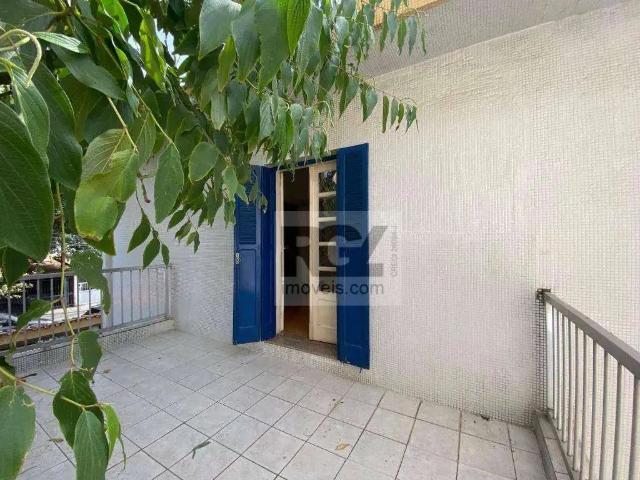 Casa / Sobrado para Venda em Santos/SP Embaré 3 Quartos