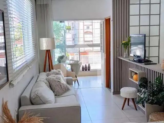 Casa / Sobrado para Venda em Santos/SP Embaré 2 Quartos
