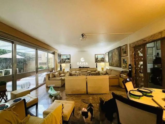 Casa / Sobrado para Venda em Santos/SP Embaré 4 Quartos