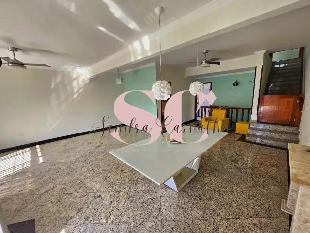 Casa / Sobrado para Venda em Santos/SP Embaré 4 Quartos