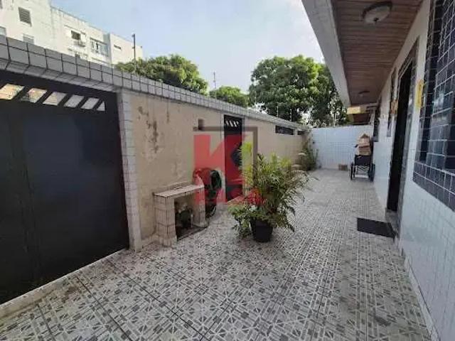 Casa / Sobrado para Venda em Santos/SP Embaré 4 Quartos