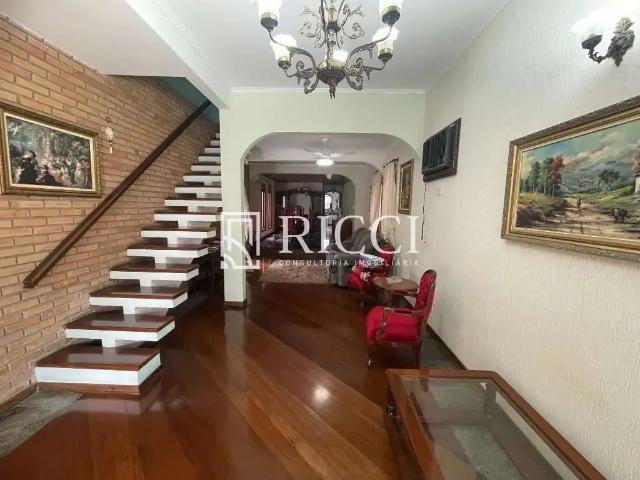 Casa / Sobrado para Venda em Santos/SP Embaré 5 Quartos