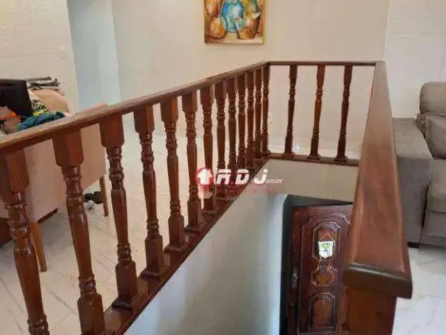 Casa / Sobrado para Venda em Santos/SP Embaré 6 Quartos