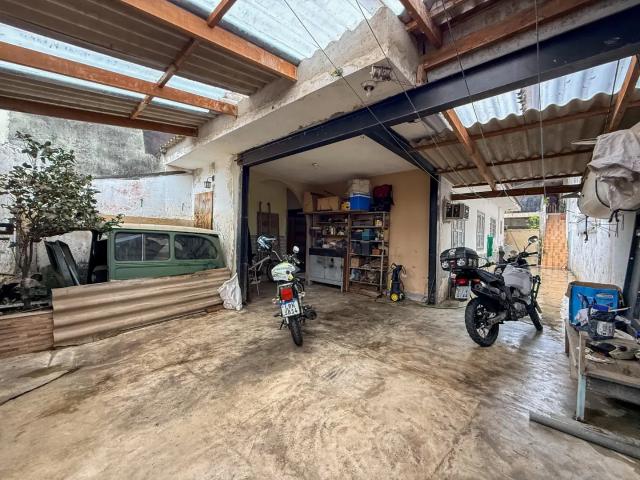 Casa / Sobrado para Venda em Santos/SP Estuário 5 Quartos