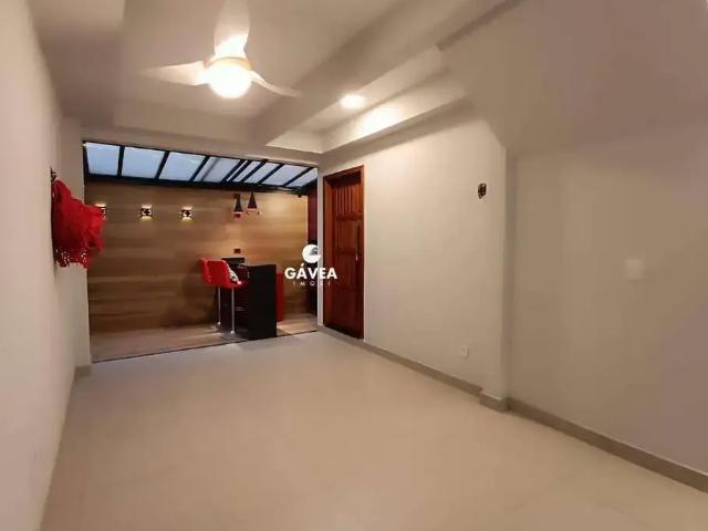 Casa / Sobrado para Venda em Santos/SP Estuário 2 Quartos