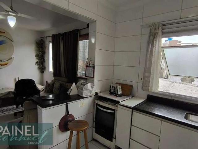Casa / Sobrado para Venda em Santos/SP Estuário 2 Quartos