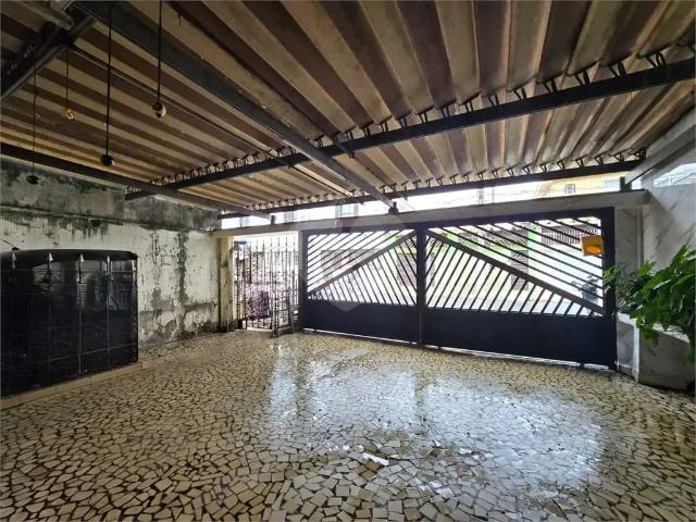 Casa / Sobrado para Venda em Santos/SP Estuário 2 Quartos